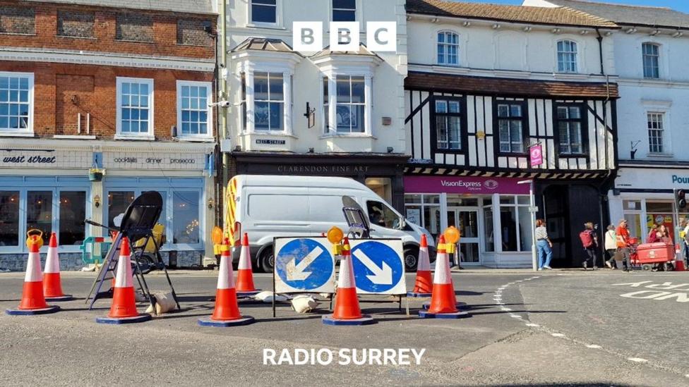 Farnham businesses say they welcome town improvements - BBC News