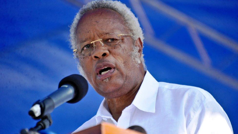 Tanzania election: CCM faces strong challenge from Ukawa - BBC News