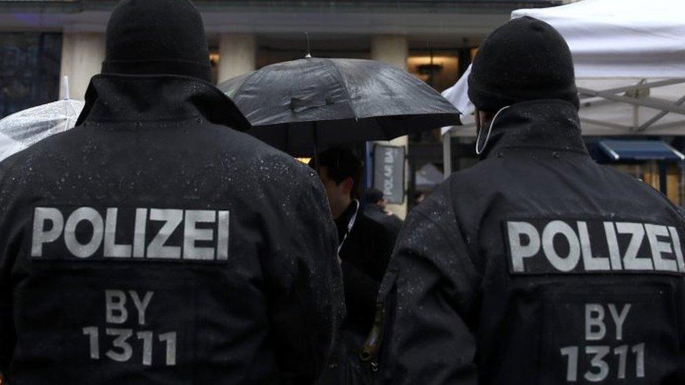 German police carry out anti-terror raids - BBC News