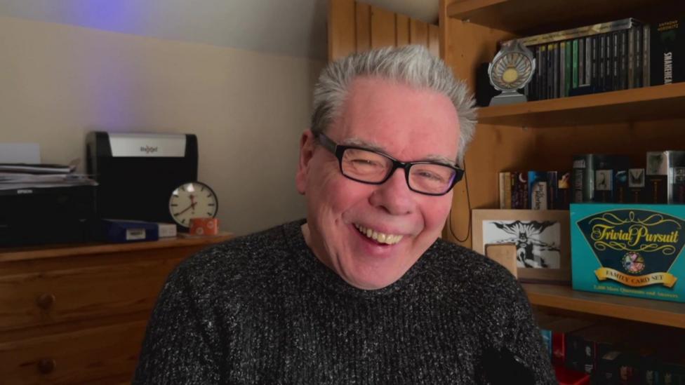 Retired Thirsk teacher who has appeared on 32 TV quiz shows - BBC News