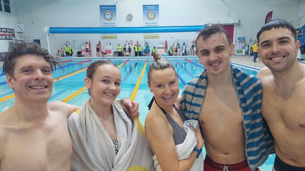 Grantham Rotary Swimarathon raises £40,000 for local causes - BBC News