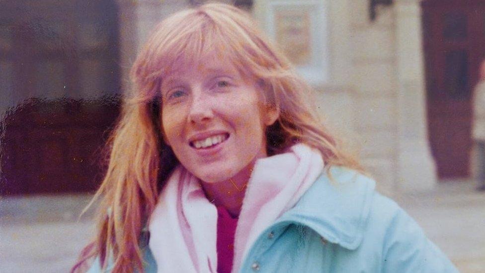 Alison Bell death: Family permitted to seek new inquest - BBC News