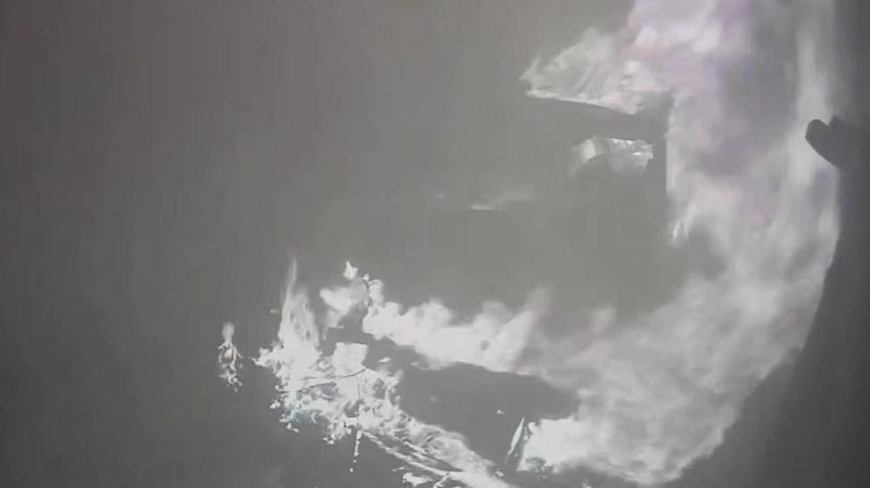 'Why did our electric car parked in Spratton burst into flames?' - BBC News