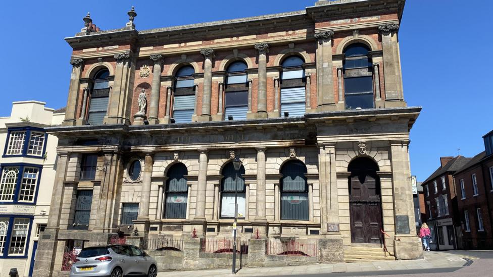 Boost of £12.8m for museums and libraries in West Midlands - BBC News