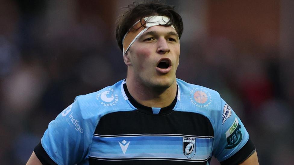 Teddy Williams: Wales lock agrees new Cardiff deal - BBC Sport