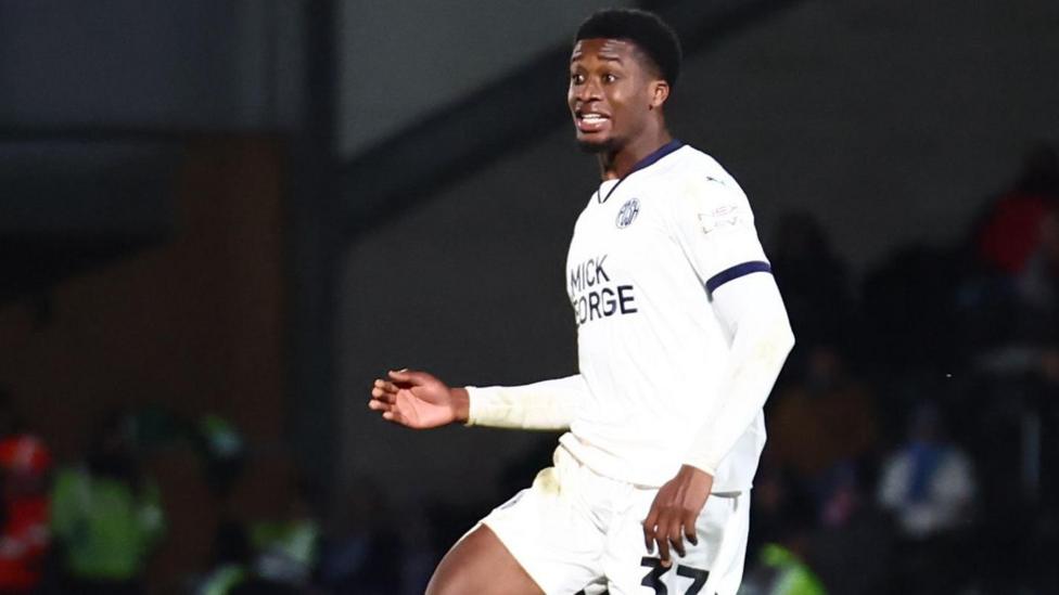 Burton Albion 2-2 Peterborough United - BBC Sport