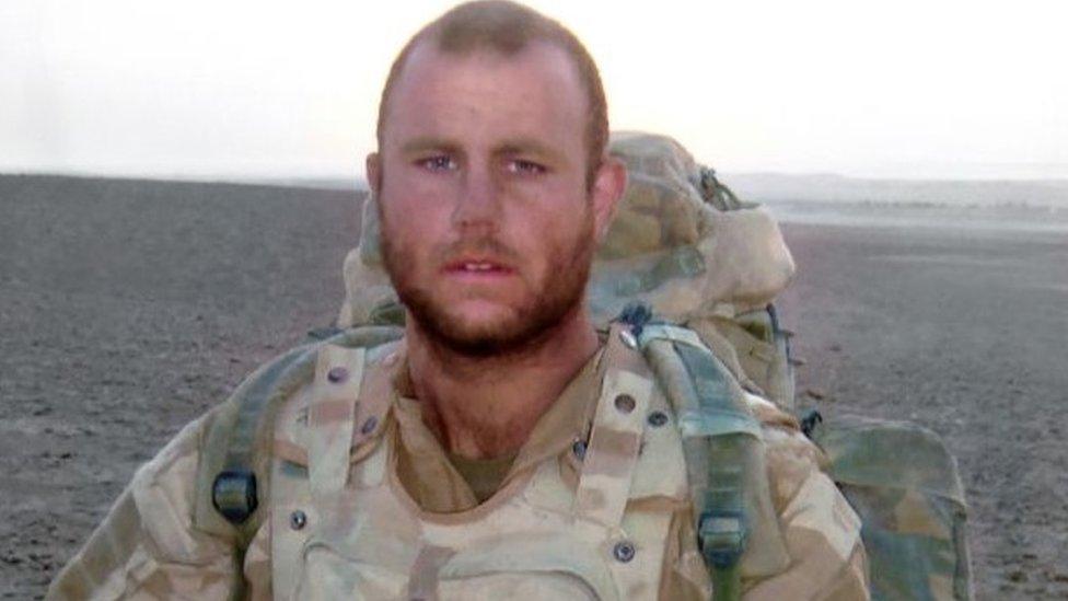 Nathan Hunt death: Father vows to fight for memorial recognition - BBC News