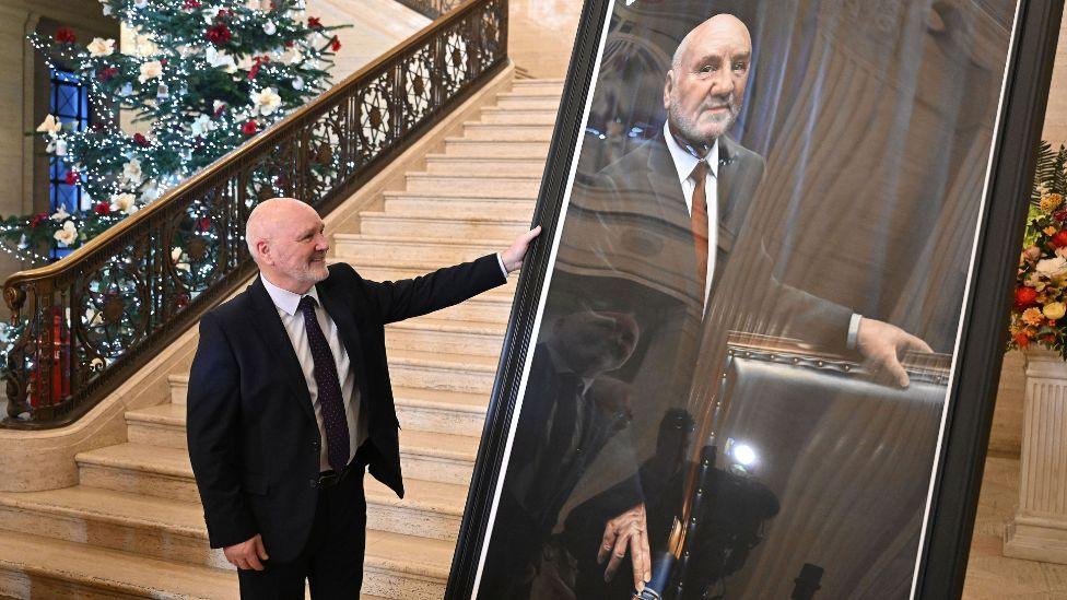 Alex Maskey portrait unveiled in Stormont - BBC News