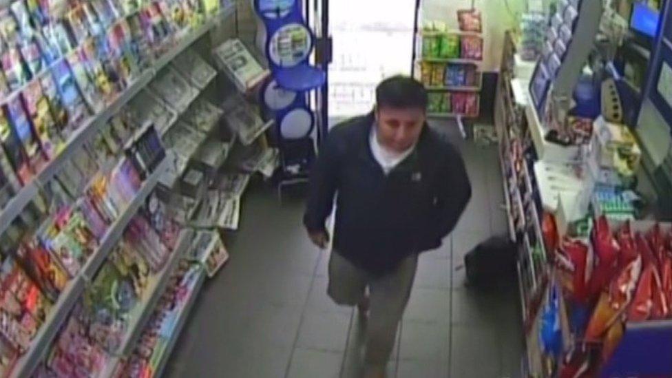 Man jailed for life for 'brutal' Lancing house attack murder - BBC News