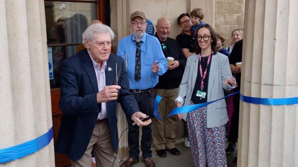 Today's Doctor Who 'too sophisticated' for former star Peter Purves ...
