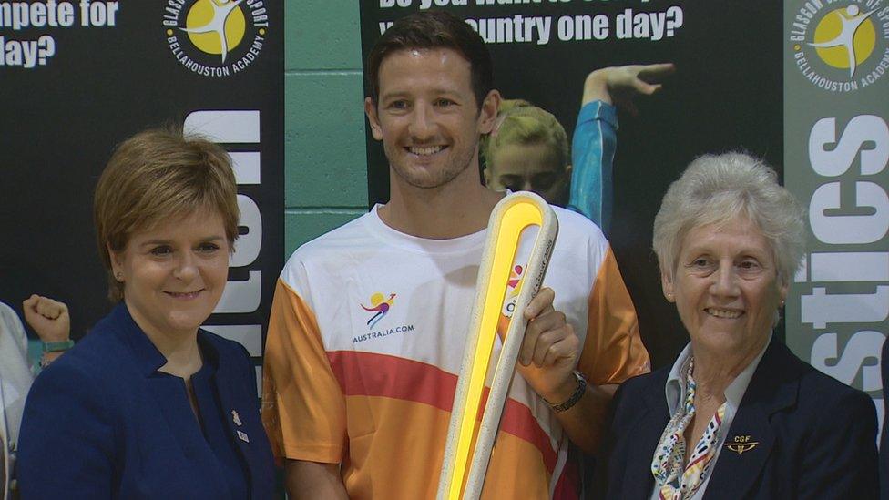 Scottish leg of Queen's Commonwealth baton relay begins - BBC News