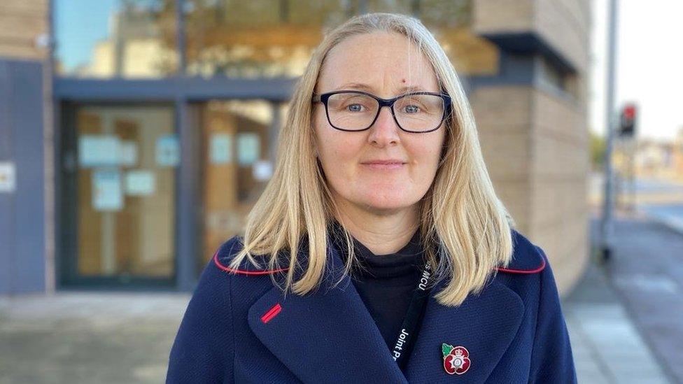 St Ives killing: Mother's pleas for help for son rebuffed - BBC News