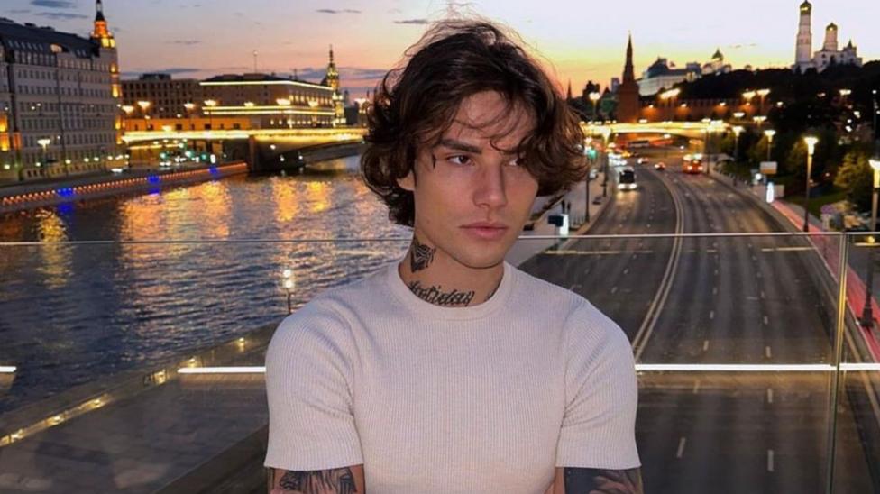 Swimming rivers and faking illness to escape Ukraine’s draft - BBC News