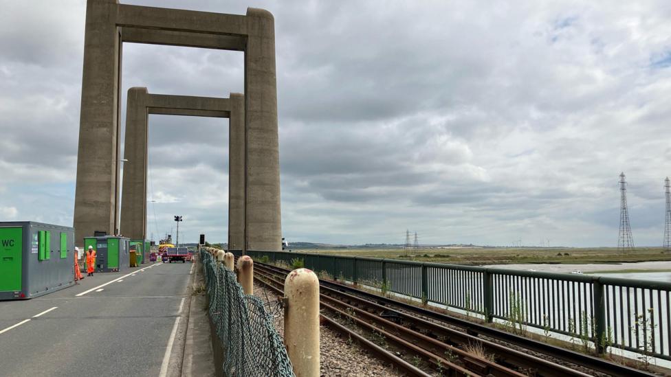 Sheppey: Kingsferry Bridge set to reopen on time after repairs - BBC News
