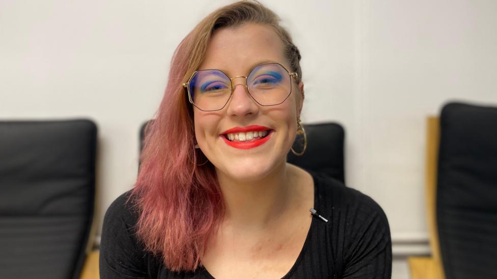 Try our British Sign Language filter - BBC