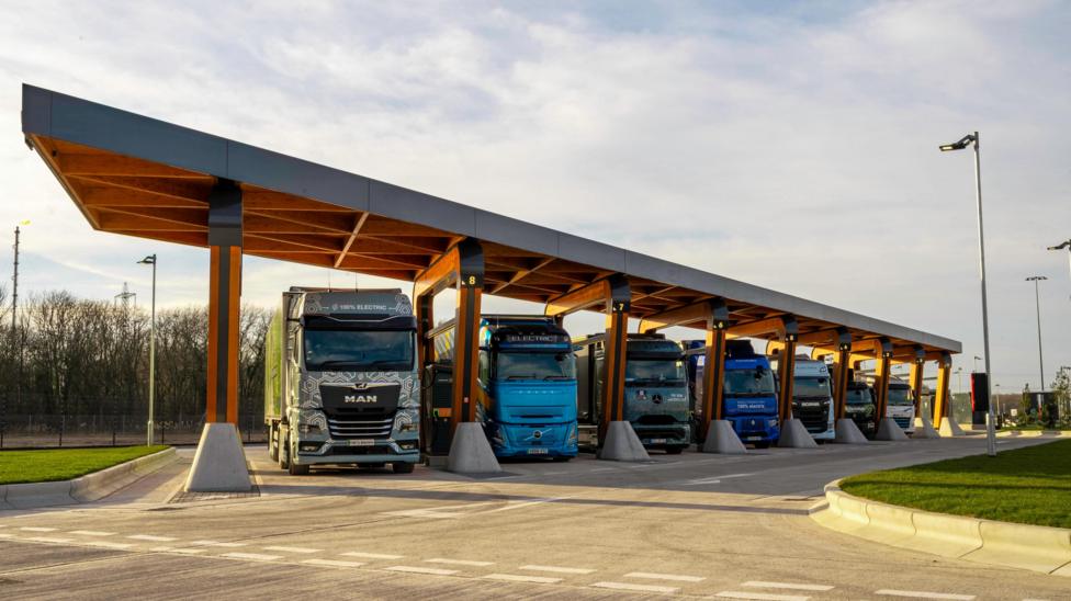 UK's first HGV electric charging hub opens in Immingham - BBC News