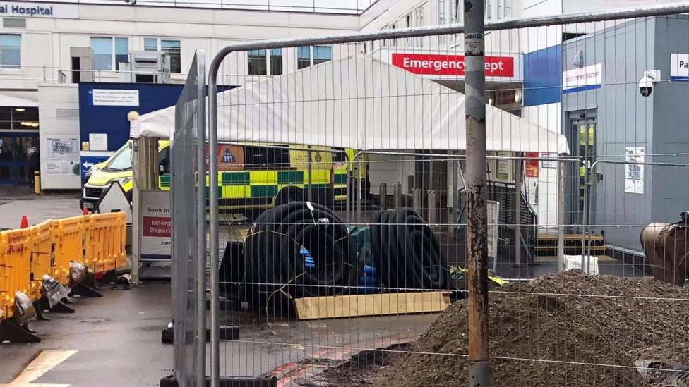 Modular building set to replace A&E gazebo at Northampton General - BBC ...