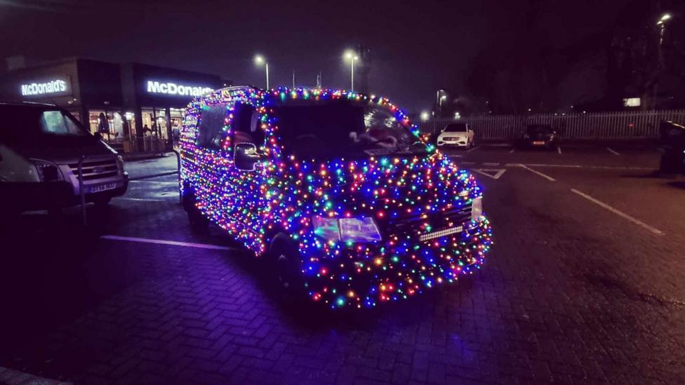 Woodley man decorates van with fairy lights for Christmas - BBC News