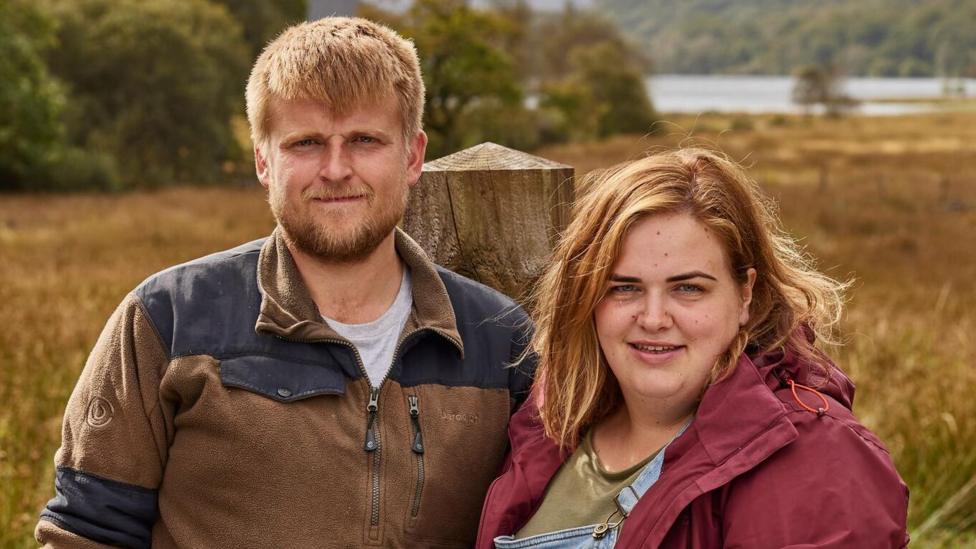 'Cyfle unwaith mewn oes' cystadlu am fferm yn Eryri ar raglen deledu ...