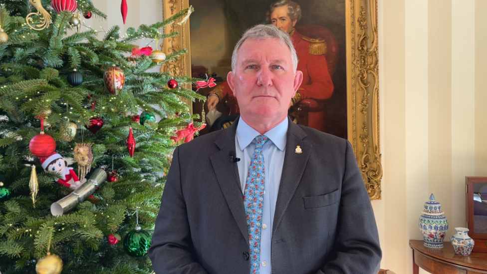 Guernsey Lieutenant-Governor reflects on island's good fortune - BBC News
