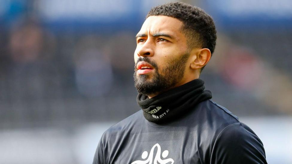 Josh Ginnelly: Winger leaves Swansea by mutual consent - BBC Sport
