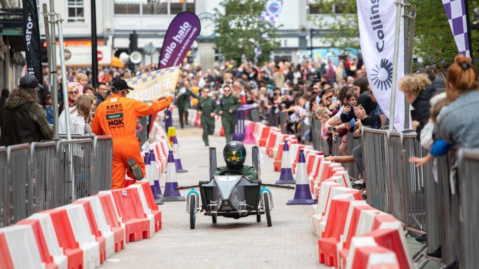 Soapbox race is heading back to Lincoln with 'new surprises' - BBC News
