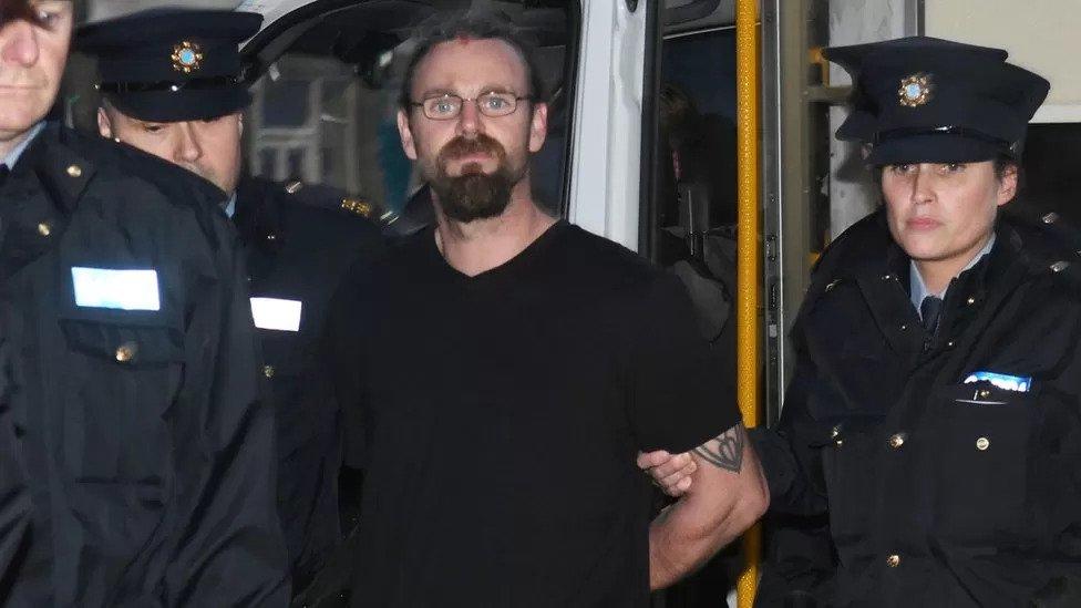 Colm Horkan: N﻿o verdict reached in garda murder trial - BBC News