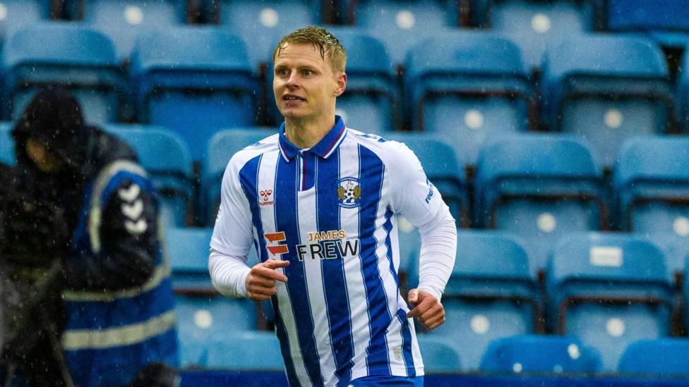 Mackay-Steven signs deal until the end of the season - BBC Sport