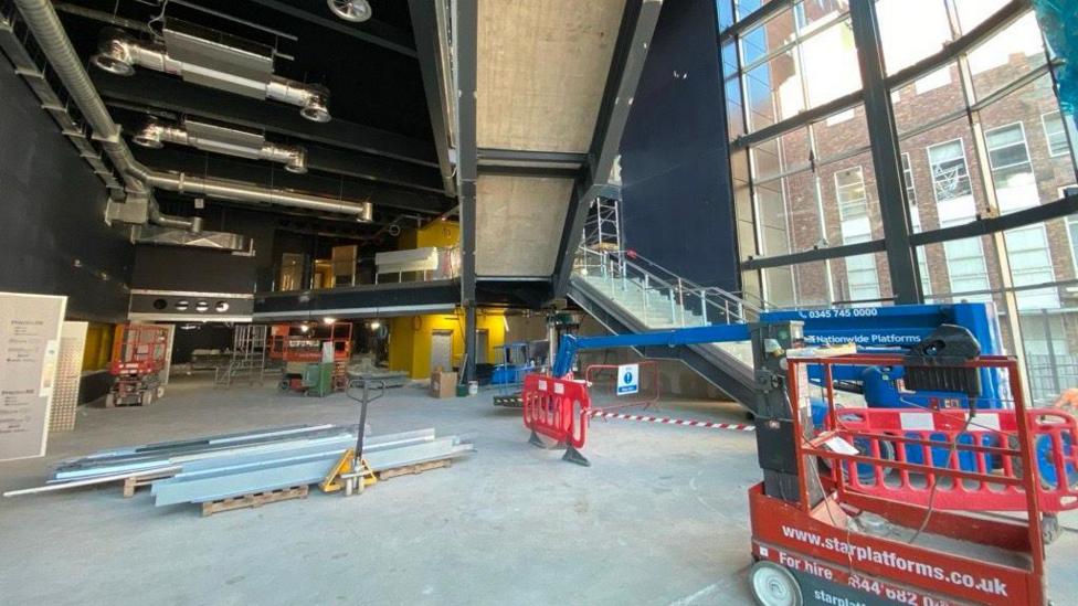 Becketwell Arena: Final seat put in place at new Derby venue - BBC News