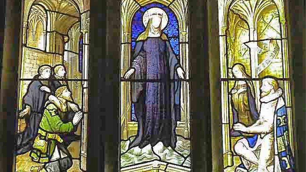 Rotherwas Chapel opens for first public mass - BBC News