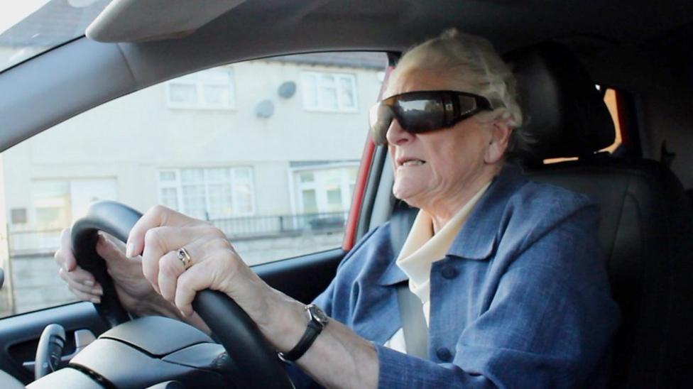 Concerns about older drivers rising, DVLA figures suggest - BBC News