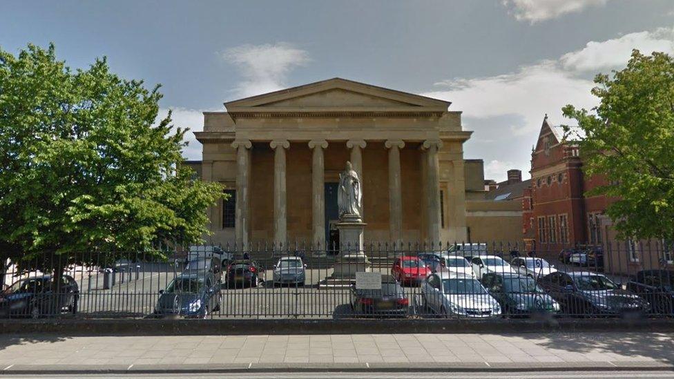 MoJ investigates how rapist fled from Worcester court - BBC News