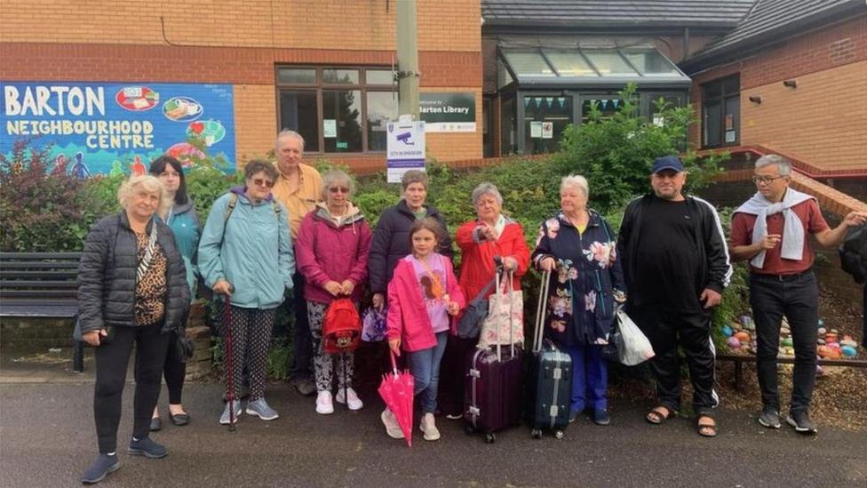 Oxfordshire groups fundraise for trips after Heyfordian closes - BBC News