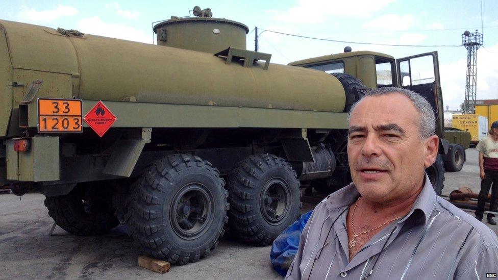 Ukraine army gets help from classic car restorers - BBC News