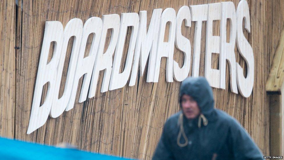 Craig David misses a gig for the first time in 15 years - BBC News