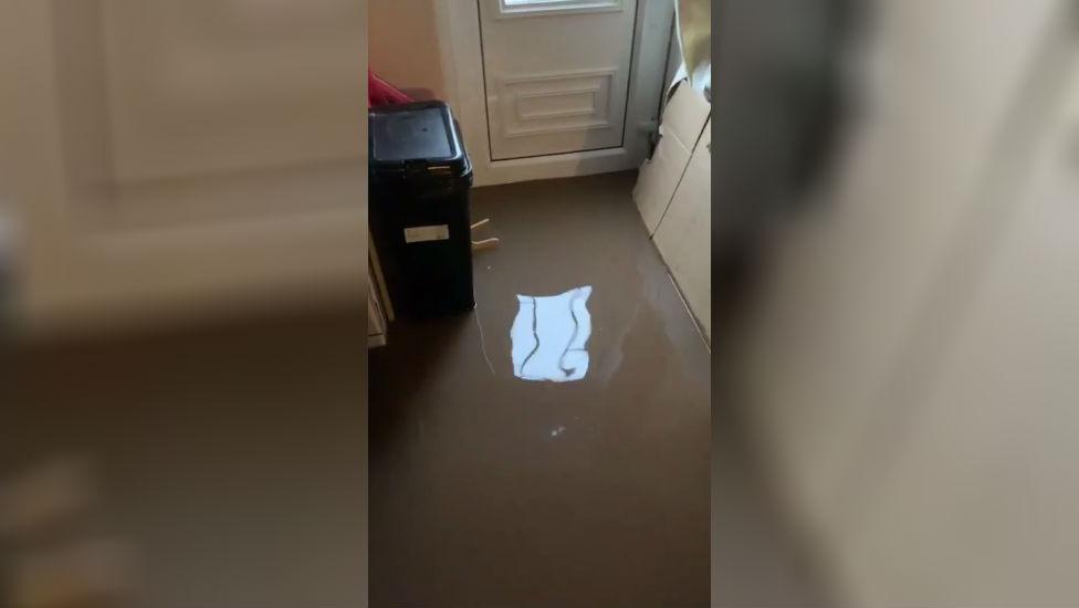 'Heartbreak' as Long Whatton home flooded for third time - BBC News