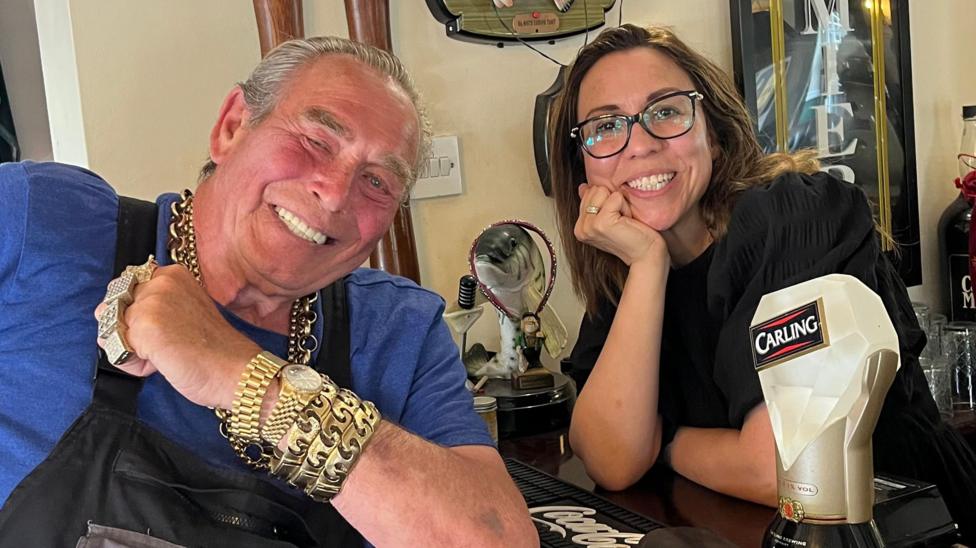 Bobby George admits 'overdoing it' with Essex mansion's bedrooms - BBC News