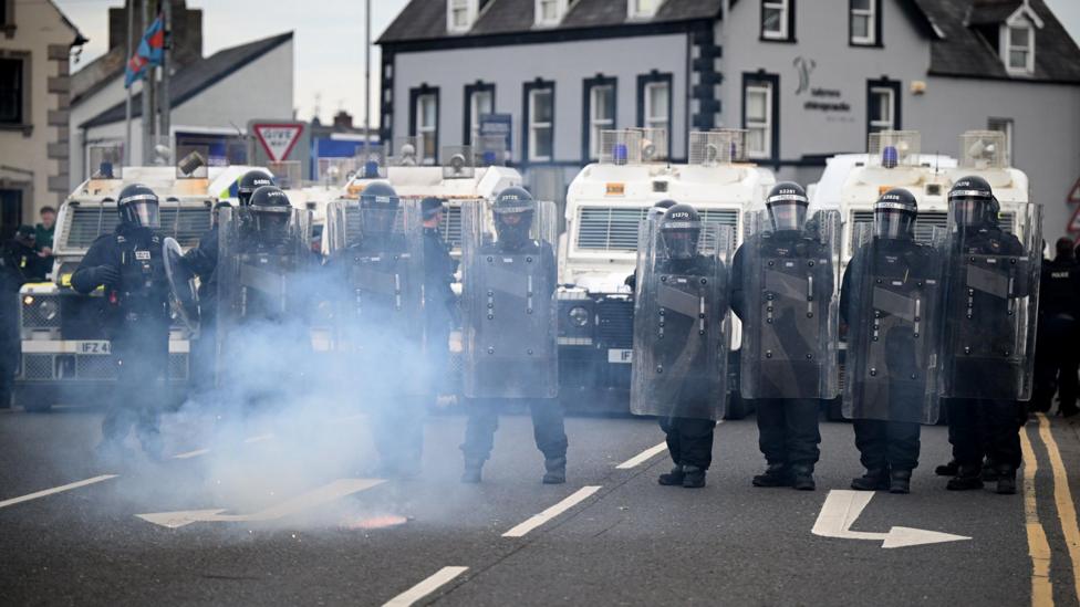 PSNI: Extra £200m funding could be "gamechanger' says Naomi Long - BBC News