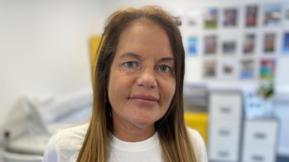 Warren Spence jailed for murdering partner Samantha Varley - BBC News