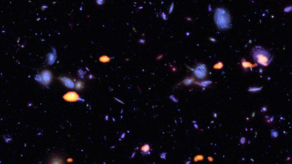 Astronaut Chris Hadfield's lessons from space - BBC News