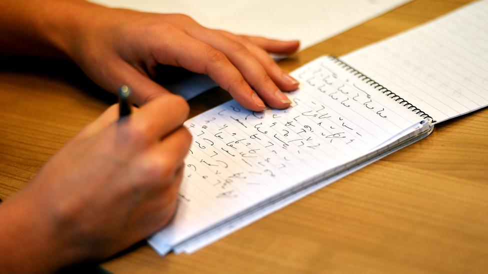 Is the art of shorthand dying? - BBC News