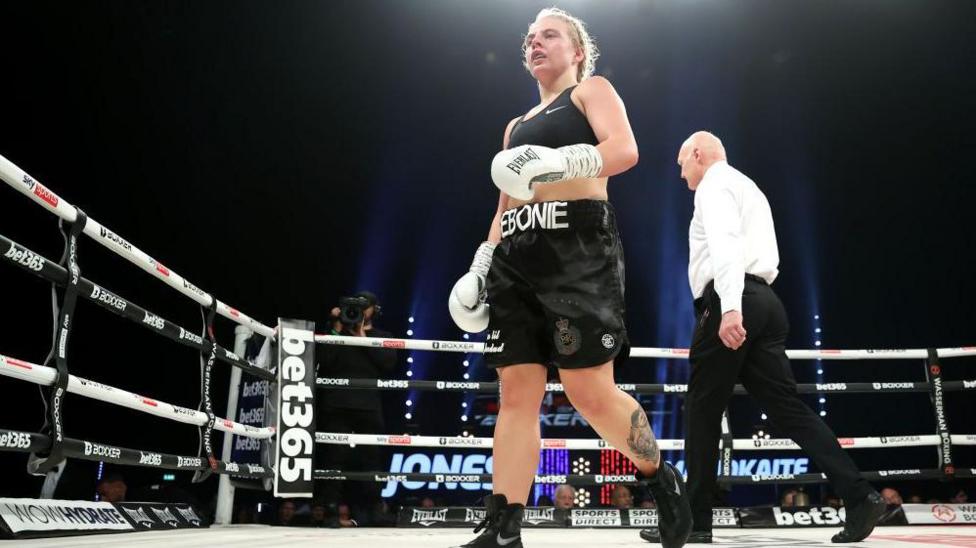 Ebonie Jones: Portsmouth featherweight targets return to big stage ...