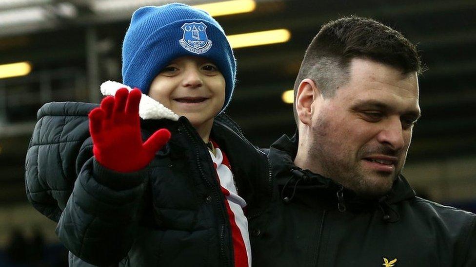 Bradley Lowery: Charity football match at Everton's Goodison Park - BBC ...