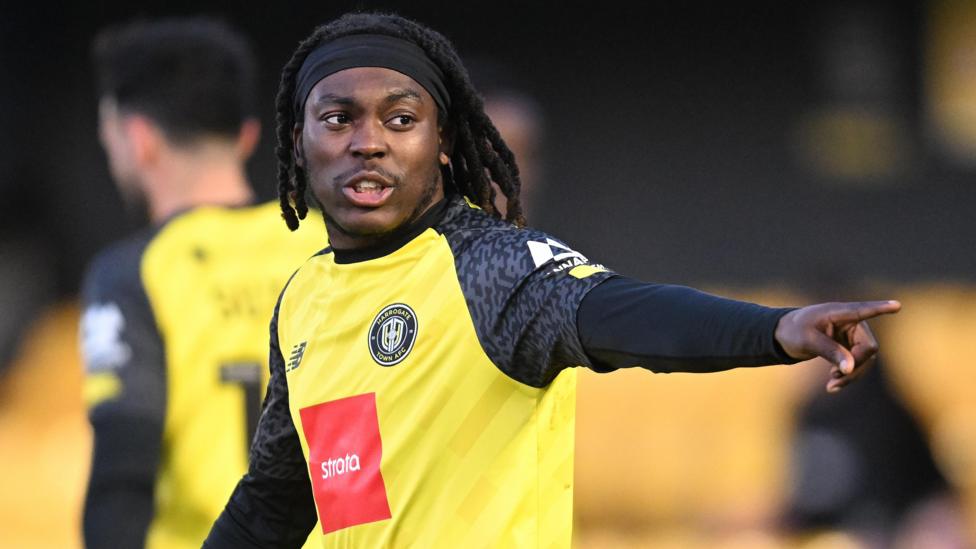 Josh Knight: Peterborough United defender signs for Hannover 96 - BBC Sport