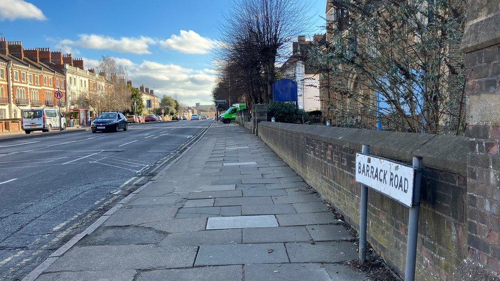 Northampton: Man injured after being hit by car on busy road - BBC News