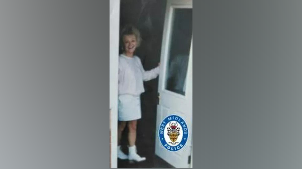 Willenhall man jailed for life for murdering disabled partner - BBC News