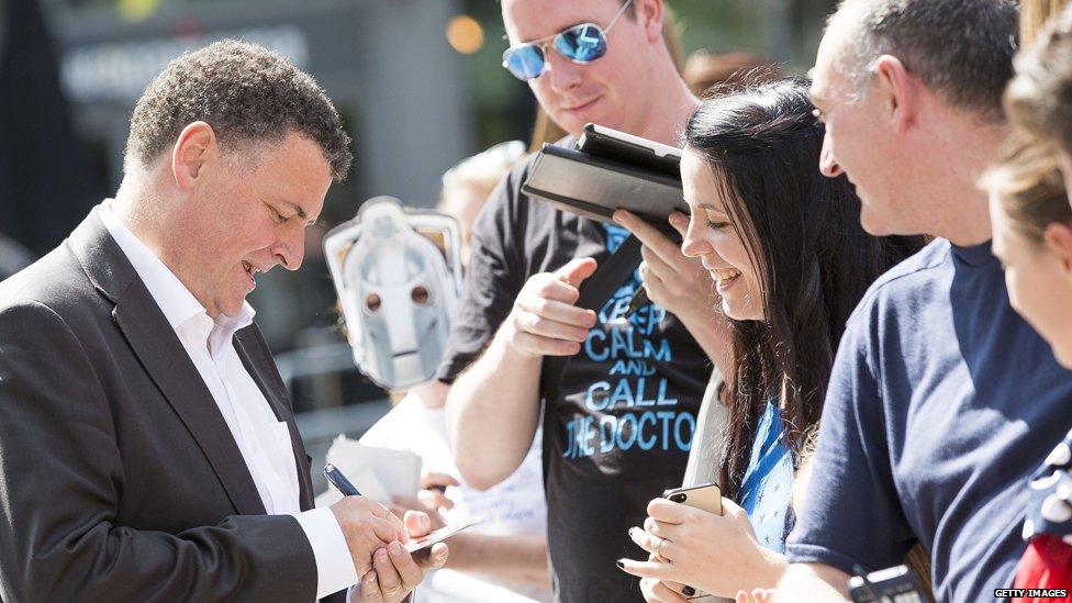 Sherlock and Doctor Who creator Steven Moffat: Don't tweet me! - BBC News