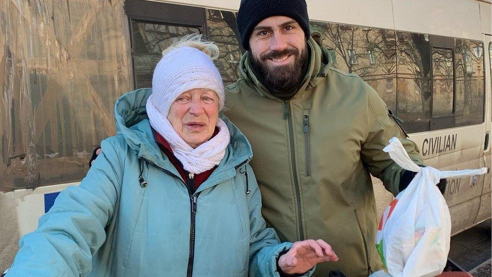 Reading personal trainer goes to Ukrainian front line to deliver ...