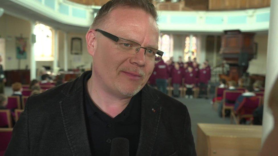 International Male Choral Festival comes to Cornwall - BBC News