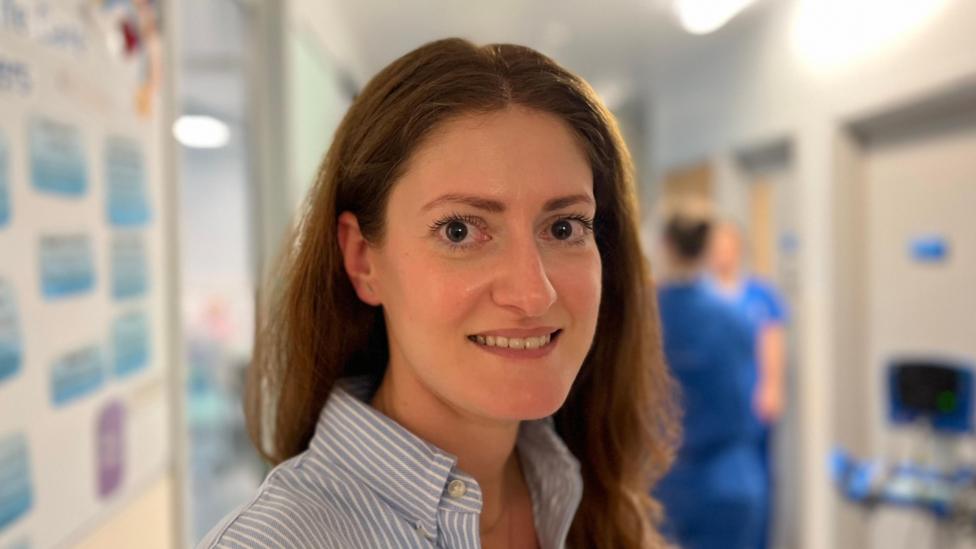 Nottingham: 'Sometimes people don't see me as the surgeon' - BBC News